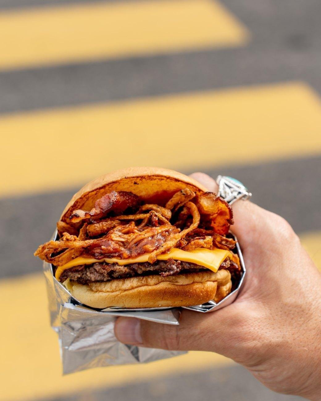 Holy Burgers Québec - Menu, avis & plus décembre 2025