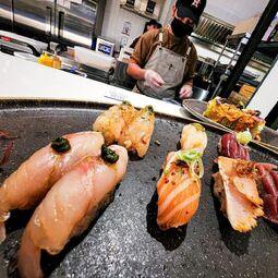 Le District Gourmet Sainte-Foy Great selection of wines Restaurants ...