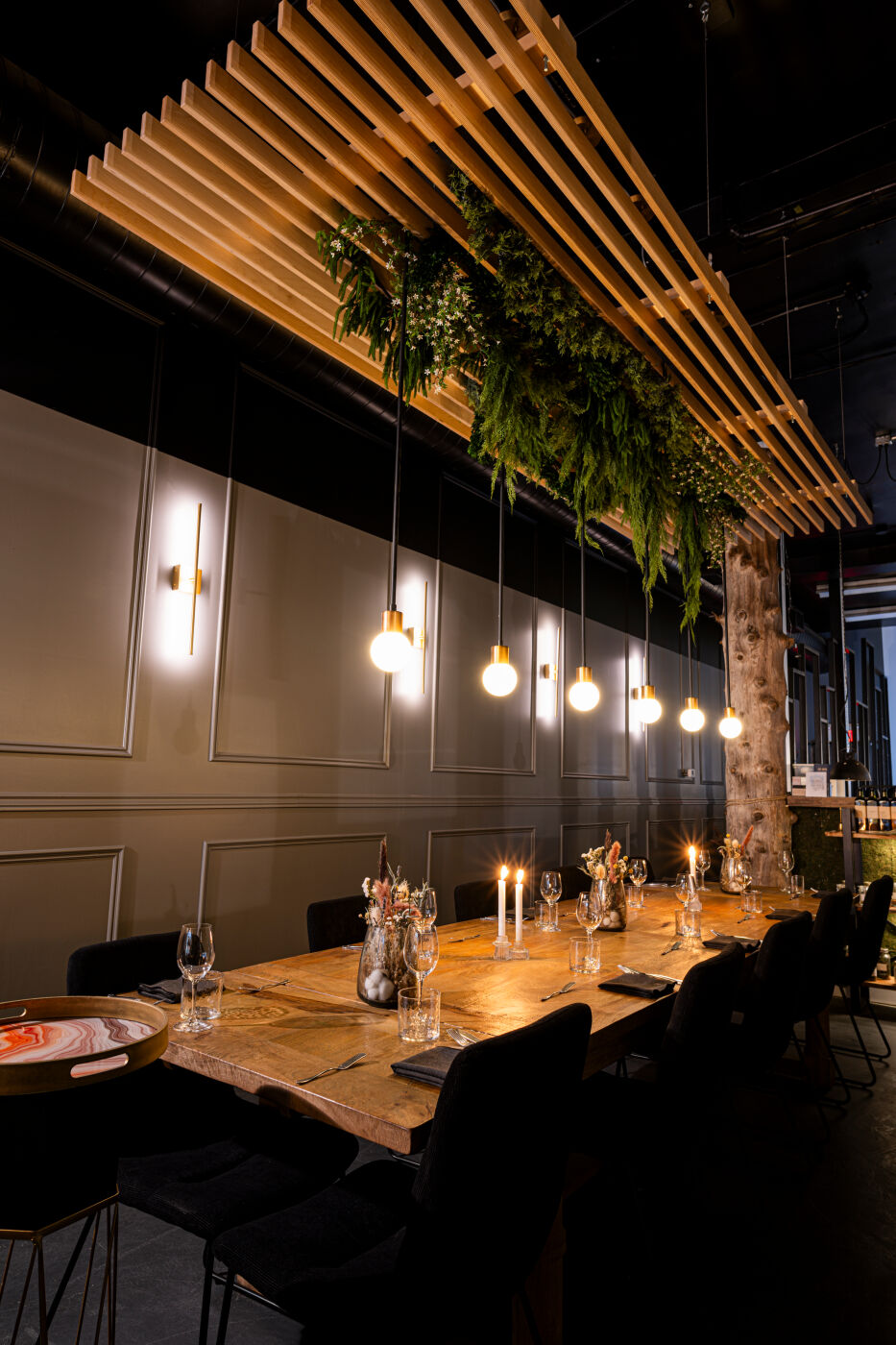 Kebec Club Privé, Lower Town (Quartier St-Roch), Quebec - Contemporary ...