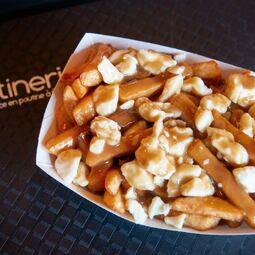 Restaurants Poutines, Turques Québec | Guide août 2025 - RestoQuebec.ca