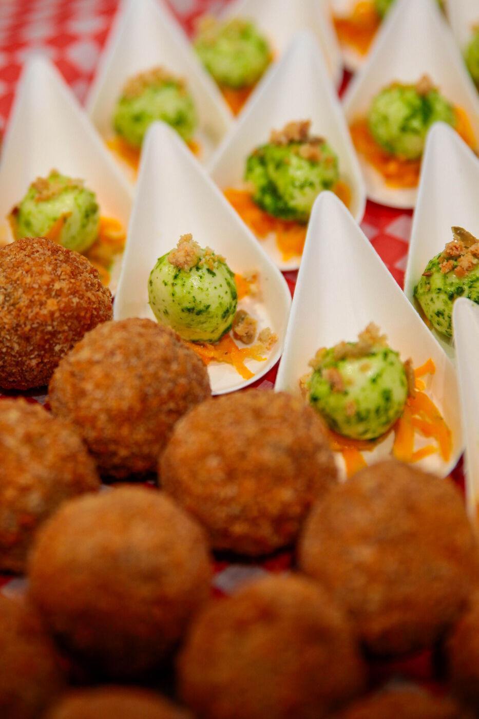 Quebec Vegetarian Online Menu, Delivery Open Lunch Restaurants ...