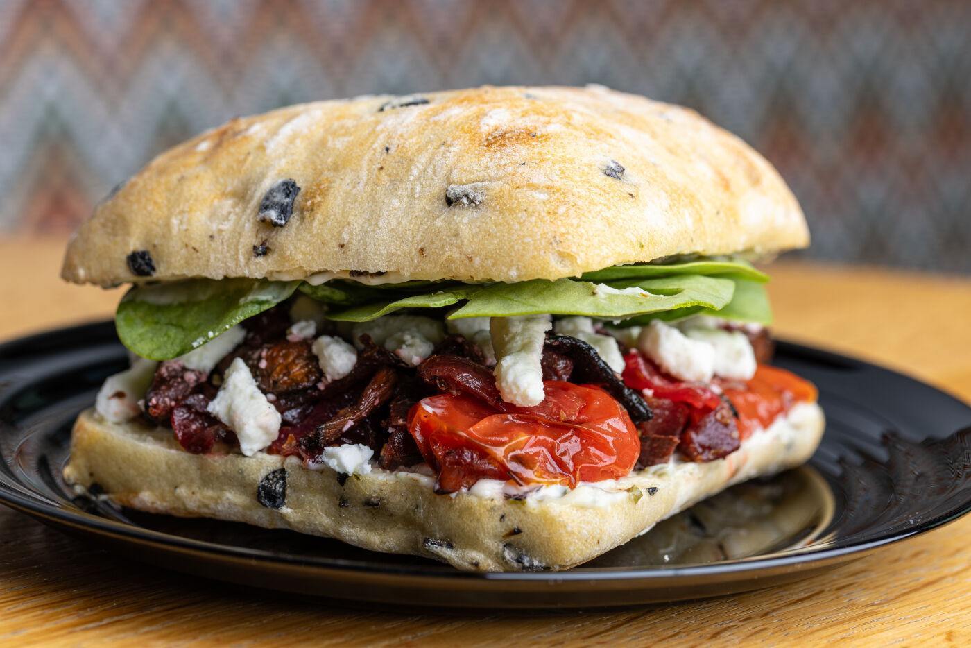 Nollen - Restaurant Cuisine Café Vieux-Port, Québec