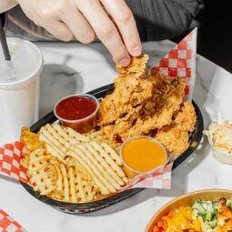 Poulet Royal Québec - Menu, avis & plus décembre 2025