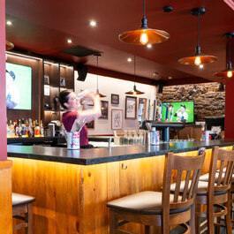 Restaurants Service de traiteur Vieux-Port (Guide déc. 2025) - RestoQuebec